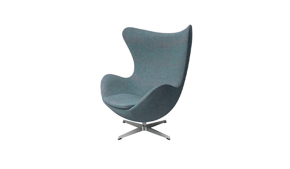Fritz Hansen → Designmøbler, Belysning, Stole, Borde, Sofaer. Køb her!