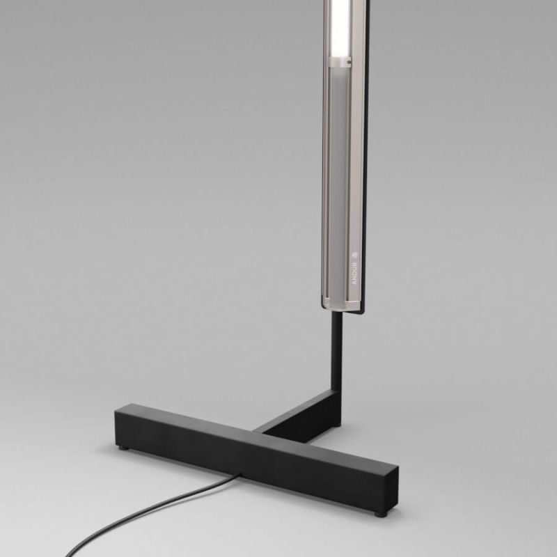 F-Model gulvlampe fra Anour Copenhagen - Køb den her