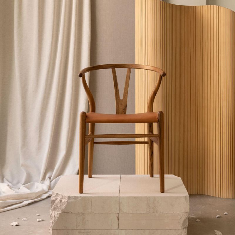 CH24 Y stol Teak med lædersæde – Limited Edition